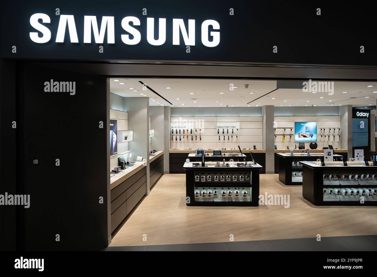 KUALA LUMPUR, MALAYSIA - MARCH 15, 2023: Samsung Experience Store in ...