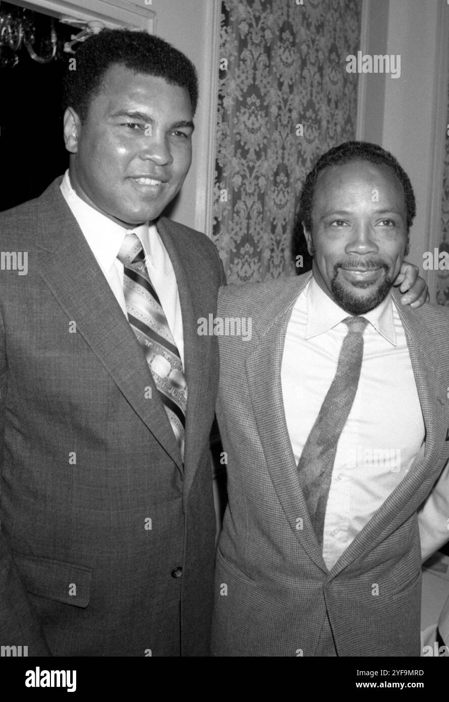 **FILE PHOTO** Quincy Jones Has passed Away. Muhammad Ali and Quincy ...