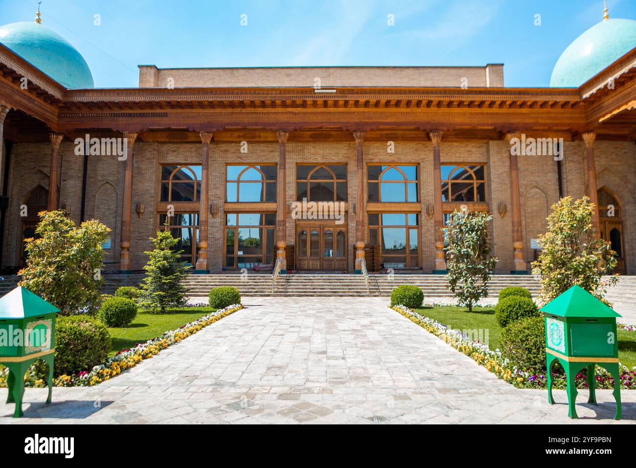 View of Hazrati Imam Mosque and Muyi Muborak Madrasah (Moyie Mubarek ...