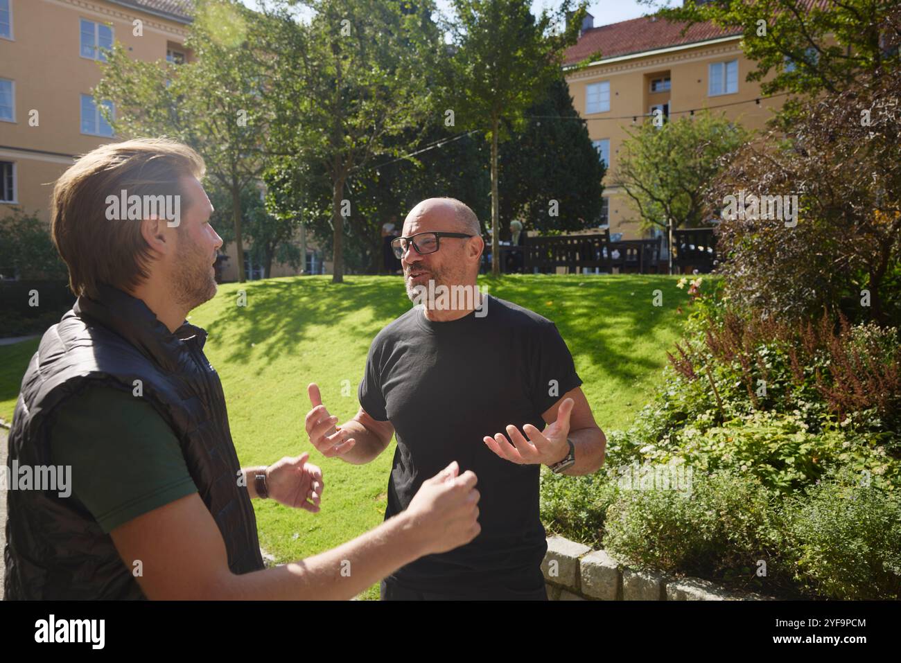 Mature men talking development hi-res stock photography and images - Alamy