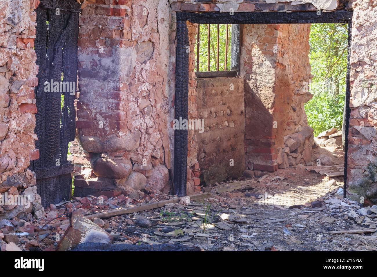 Fire old energy building hi-res stock photography and images - Alamy