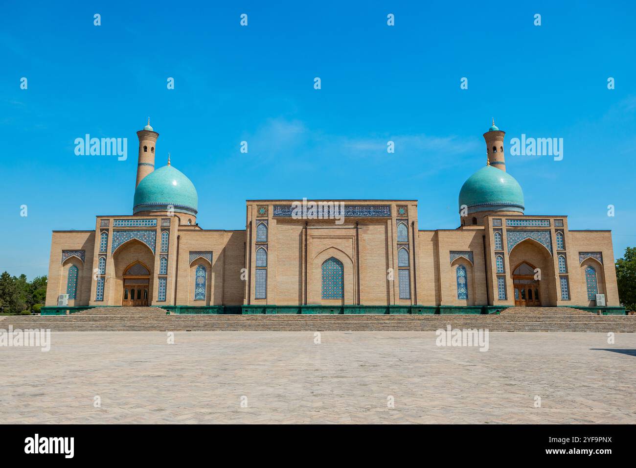 View of Hazrati Imam Mosque and Muyi Muborak Madrasah (Moyie Mubarek ...