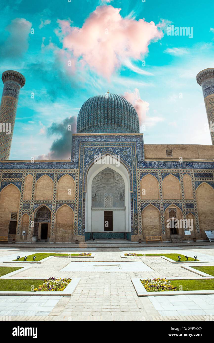 Gur-E Amir Mausoleum, the tomb of the Asian conqueror Tamerlane or ...