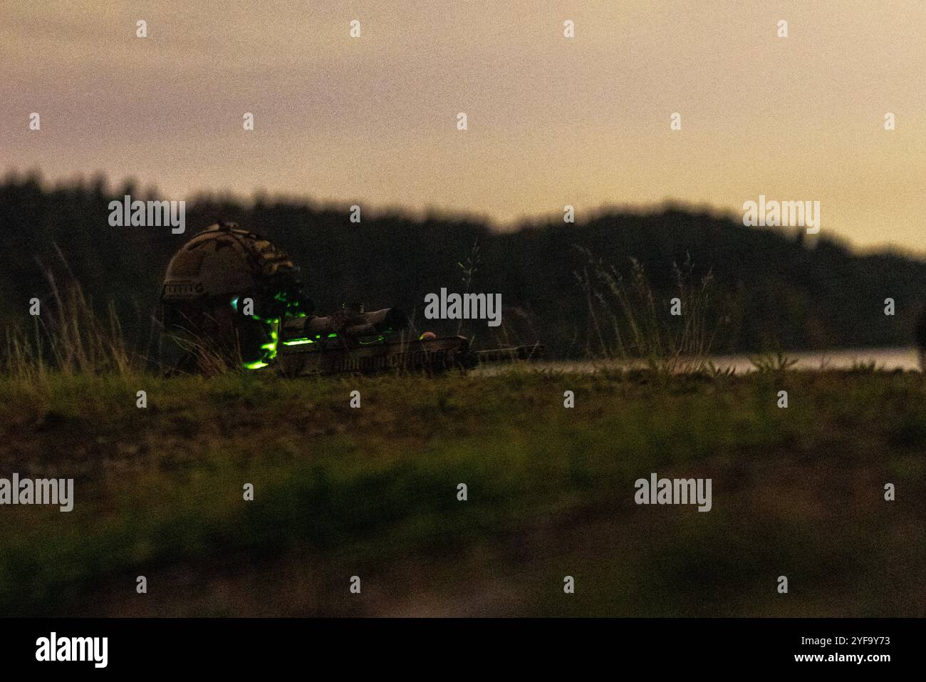 A U.S. Marine with Charlie Company, 1st Reconnaissance Battalion, 1st ...