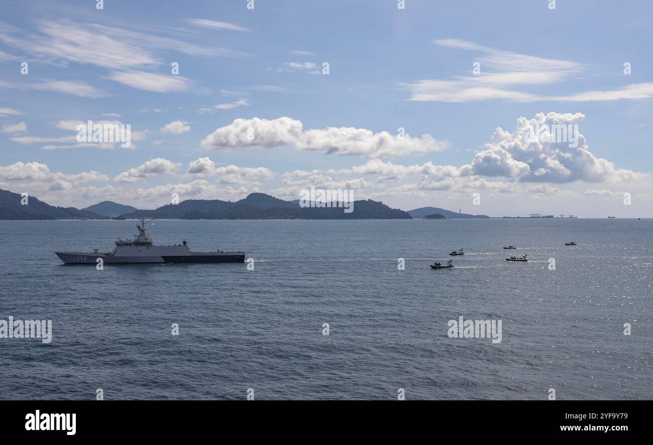 ANDAMAN SEA (Nov. 3, 2024) – U.S. Navy Sailors approach the Royal ...