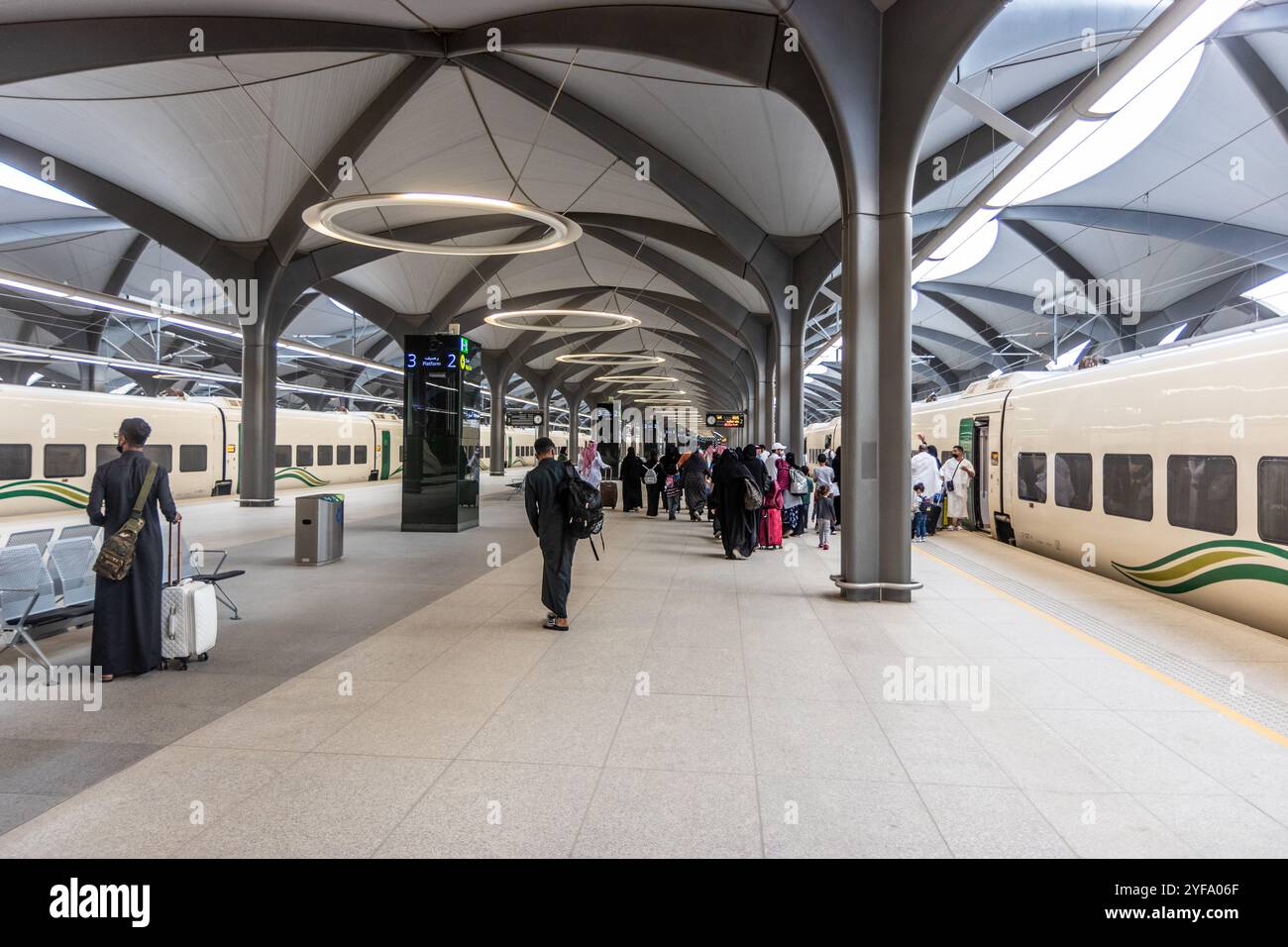 MEDINA, SAUDI ARABIA - NOVEMBER 13, 2021: Platform of the Medina ...