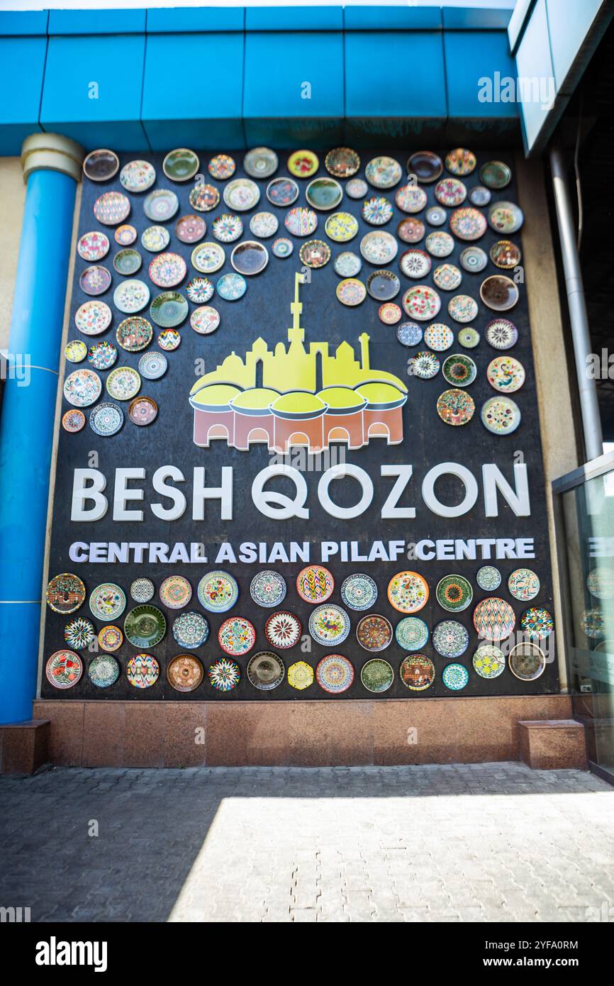 Central asian pilaf center hi-res stock photography and images - Alamy