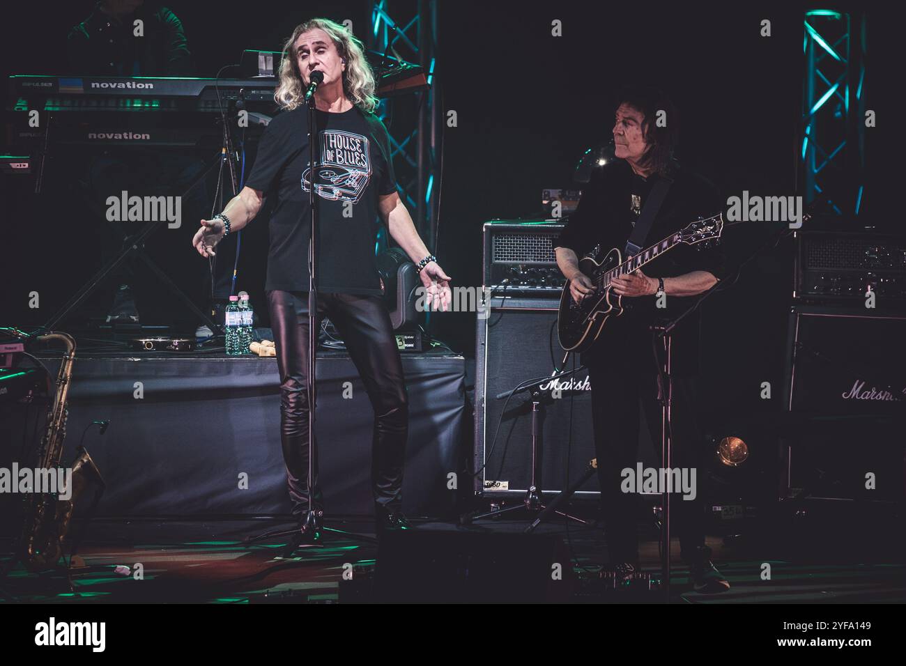 Steve Hackett and Nad Sylvan during the GENESIS GREATS Lamb Highlights ...