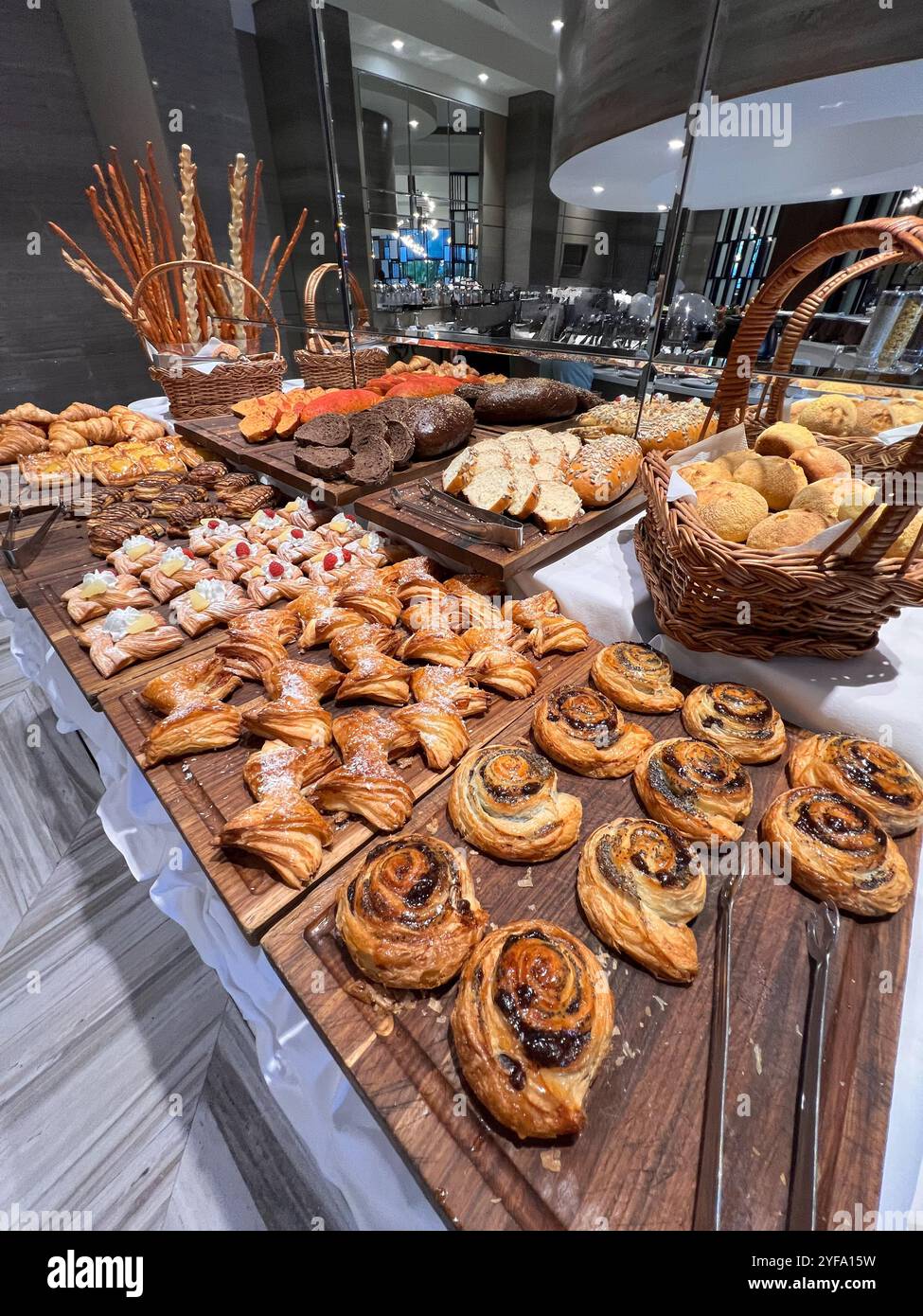 Snack time options hi-res stock photography and images - Alamy