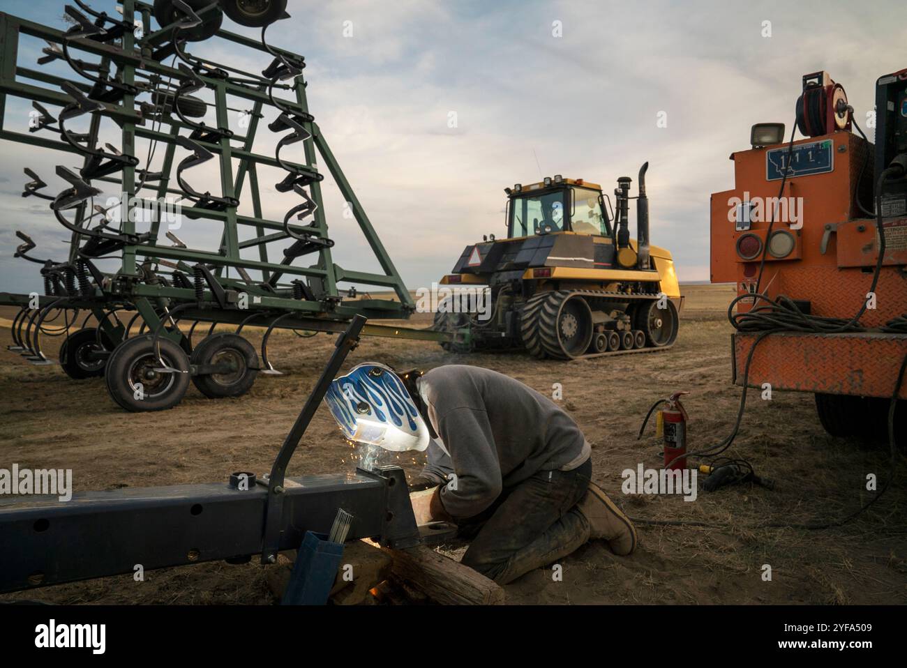 Welding on the farm hi-res stock photography and images - Alamy