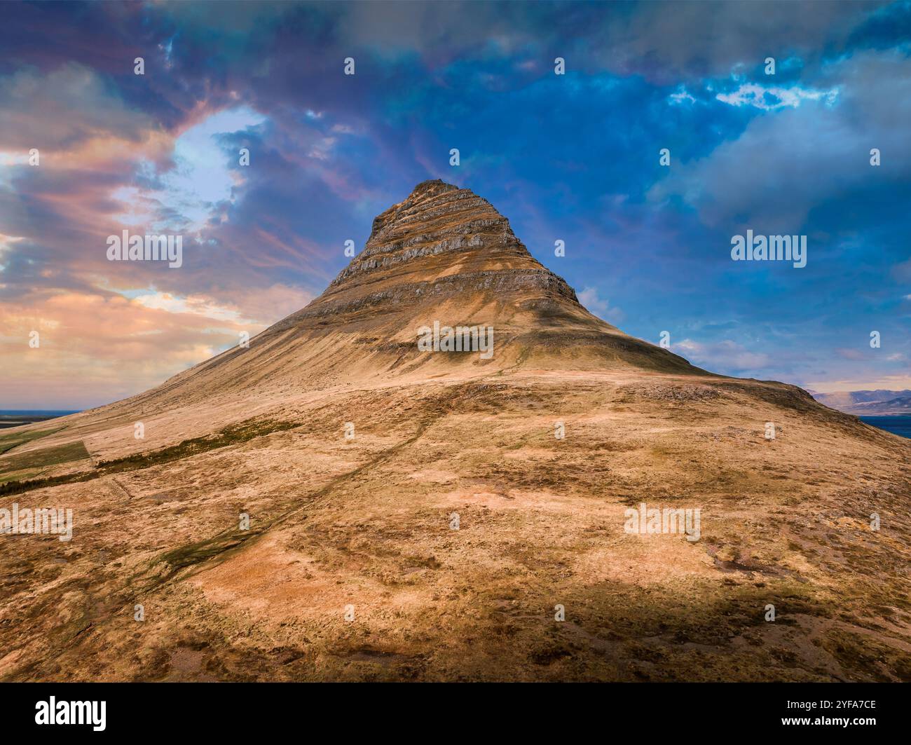 Magnificent view kirkjufell mountain hi-res stock photography and ...