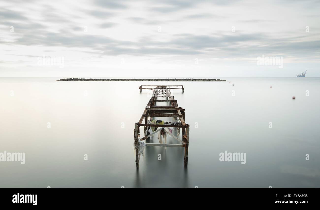 Atmospheric jetty walkway hi-res stock photography and images - Alamy