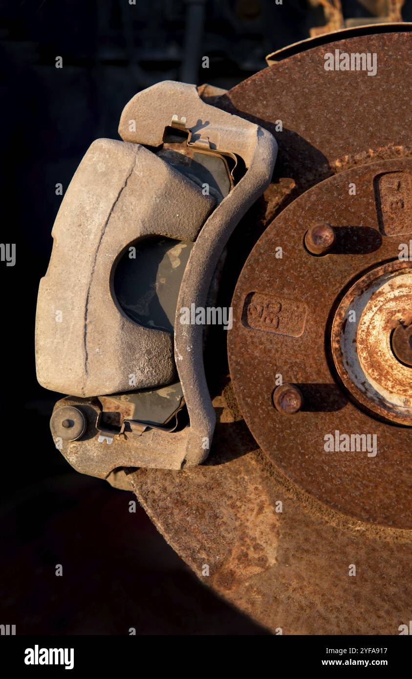 Rusted parts cars wheel hi-res stock photography and images - Alamy