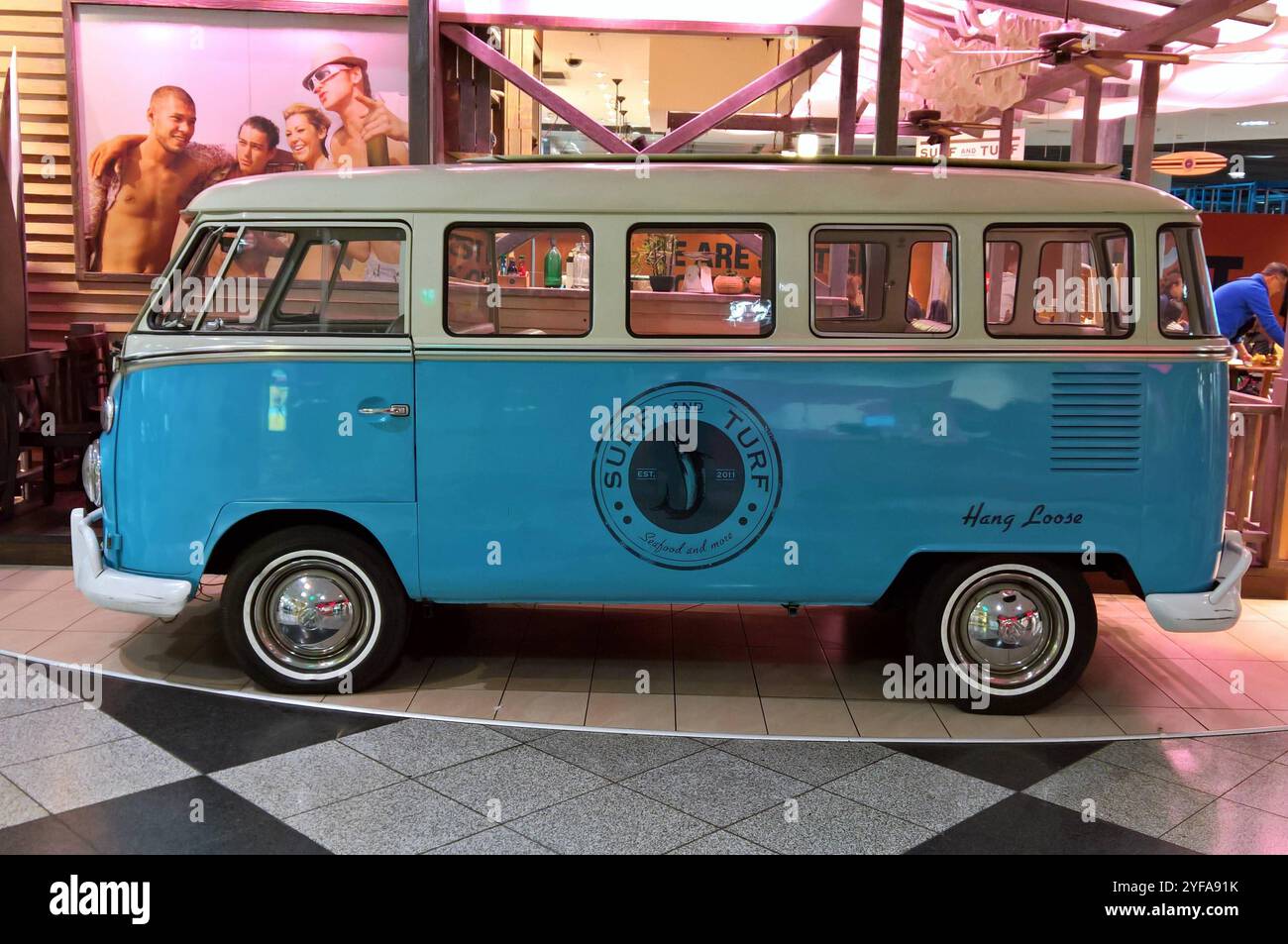 Volkswagen VW T1 Bulli-Bus, Oldtimer *** Volkswagen VW T1 Bulli Bus, classic car Stock Photo - Alamy