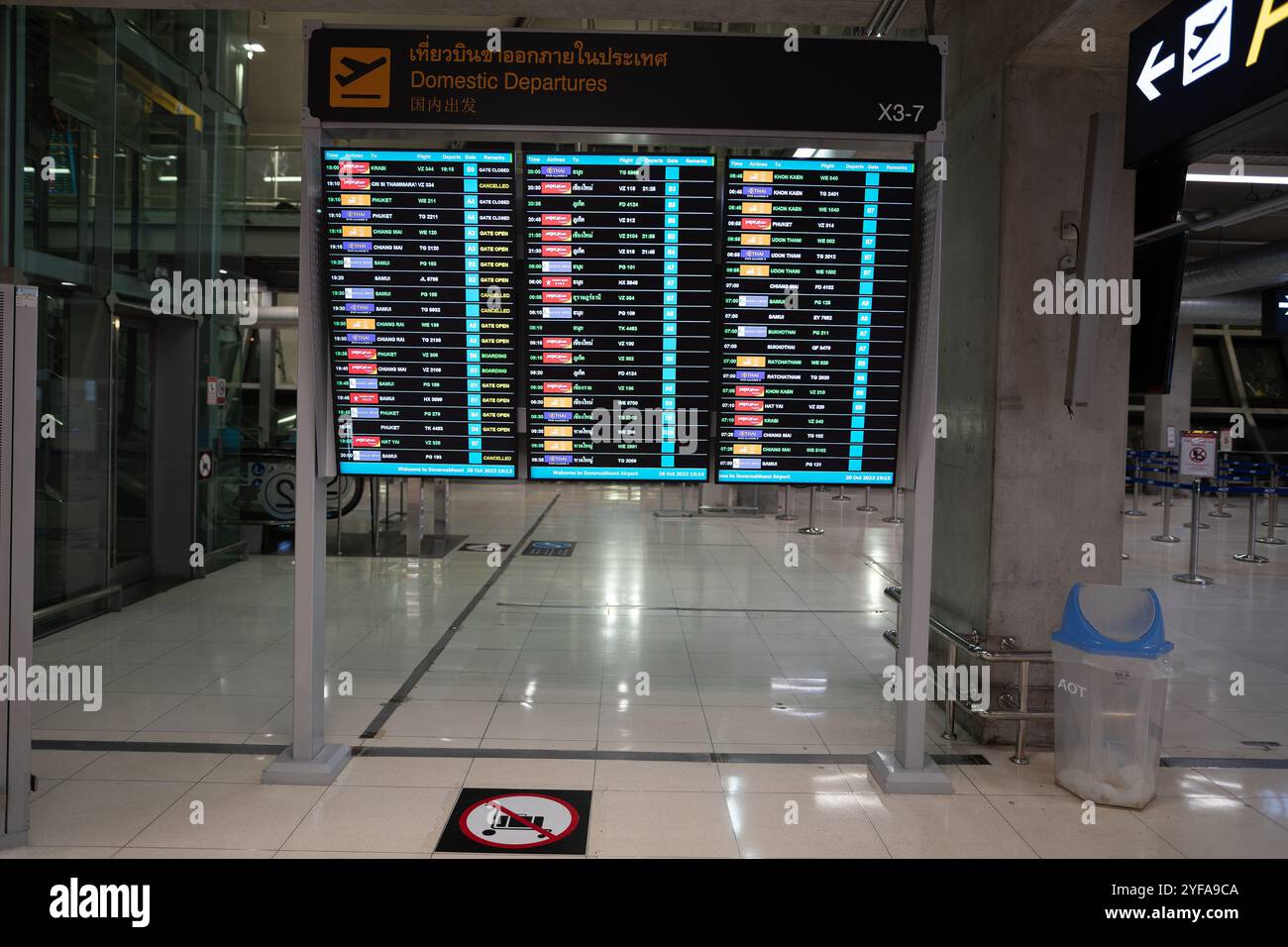 BANGKOK, THAILAND - OCTOBER 28, 2023: digital flight information ...