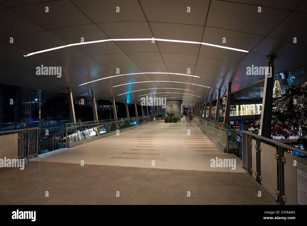 BANGKOK, THAILAND - DECEMBER 09, 2023: pedestrian walkway in Bangkok in ...