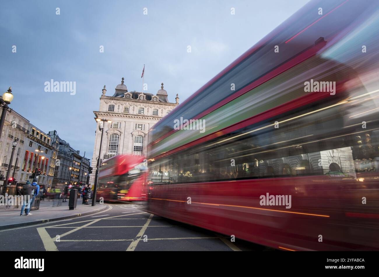 London, England, March 19, 2018: Night scene from the famous London ...