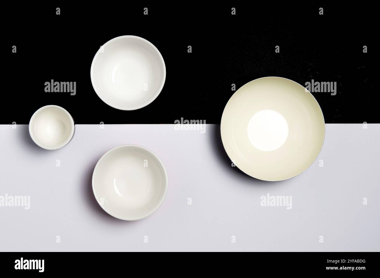 Ceramic bowls different sizes hi-res stock photography and images - Alamy