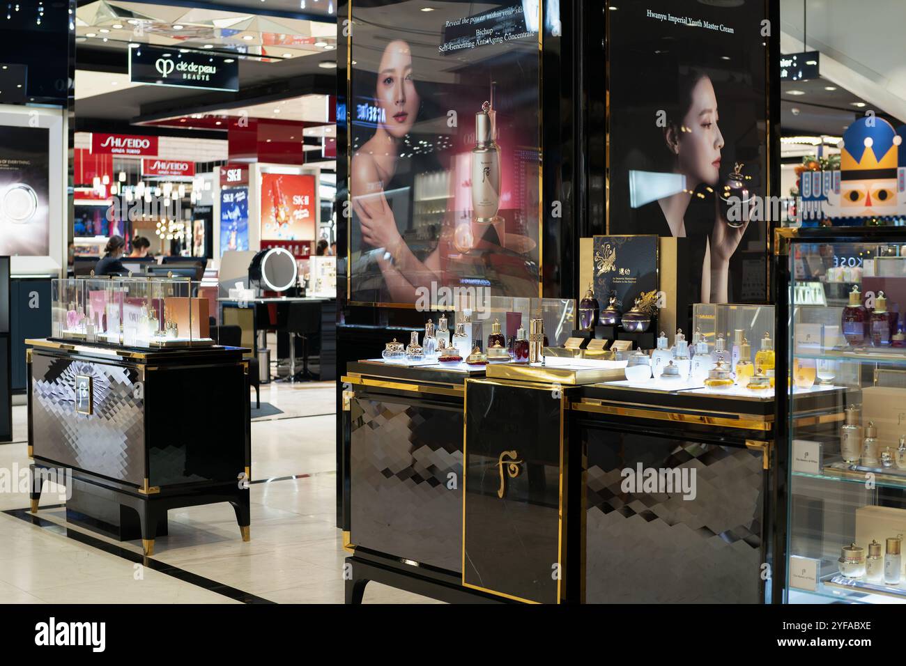 BANGKOK, THAILAND - DECEMBER 09, 2023: The History of Whoo cosmetic ...