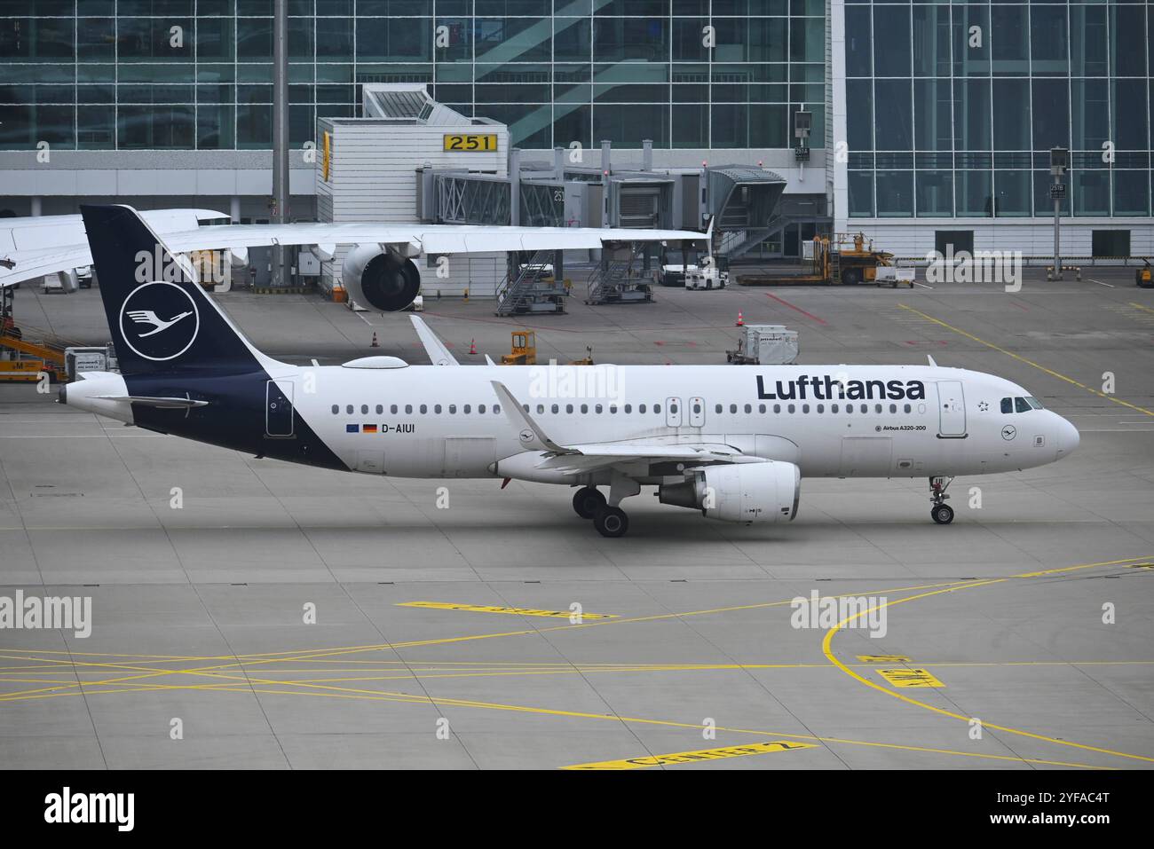 Flughafen München, Franz Josef Strauss, IATA-Code MUC. Foto: Lufthansa ...