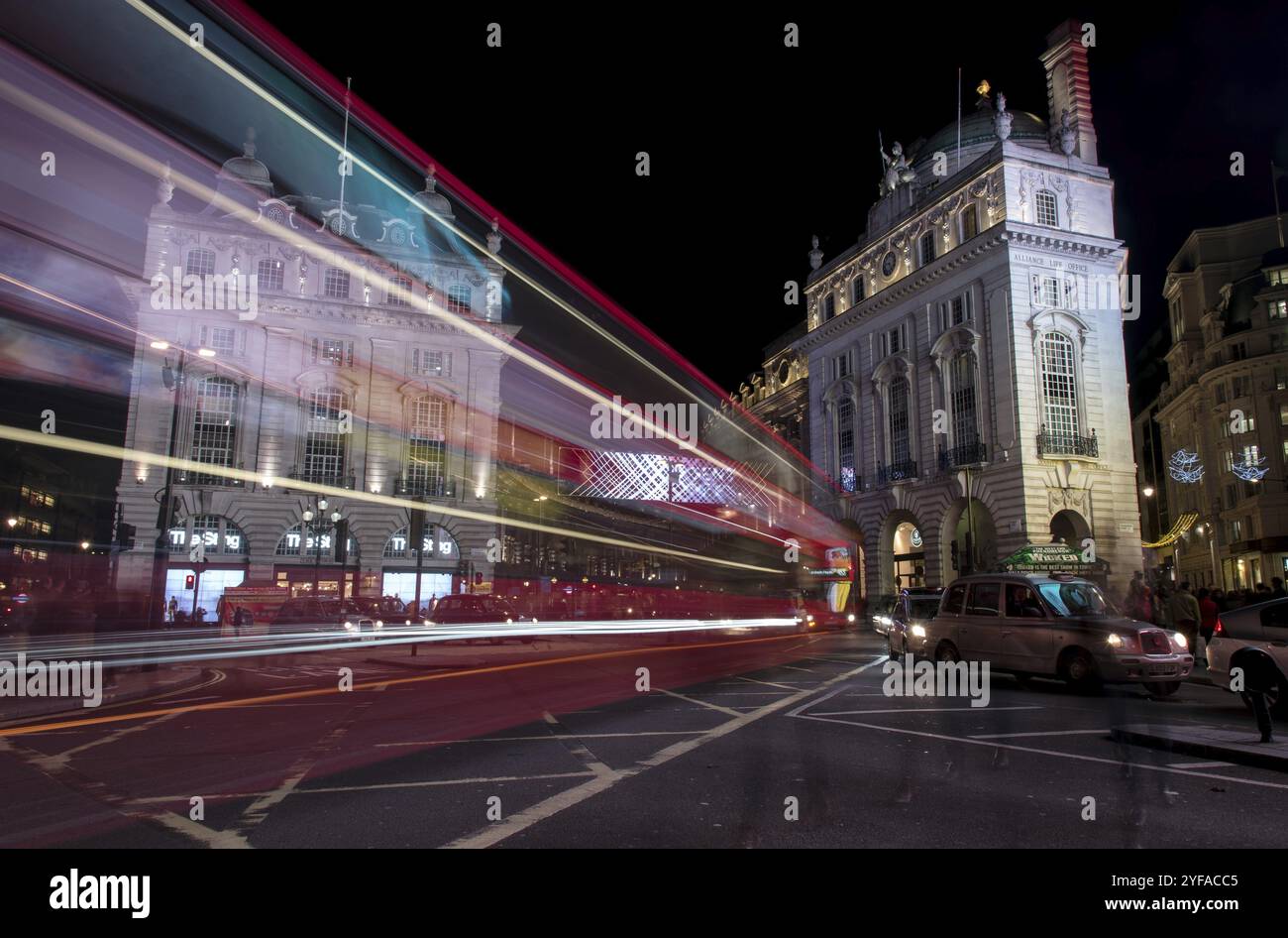 London, England, December 12, 2015: Night scene from the famous London ...