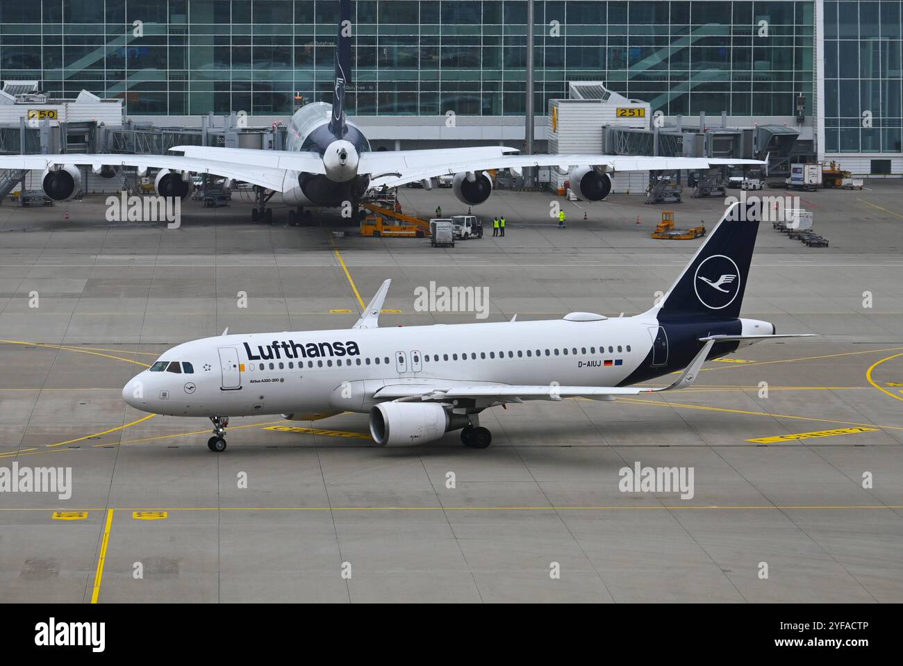 Flughafen München, Franz Josef Strauss, IATA-Code MUC. Foto: Lufthansa ...