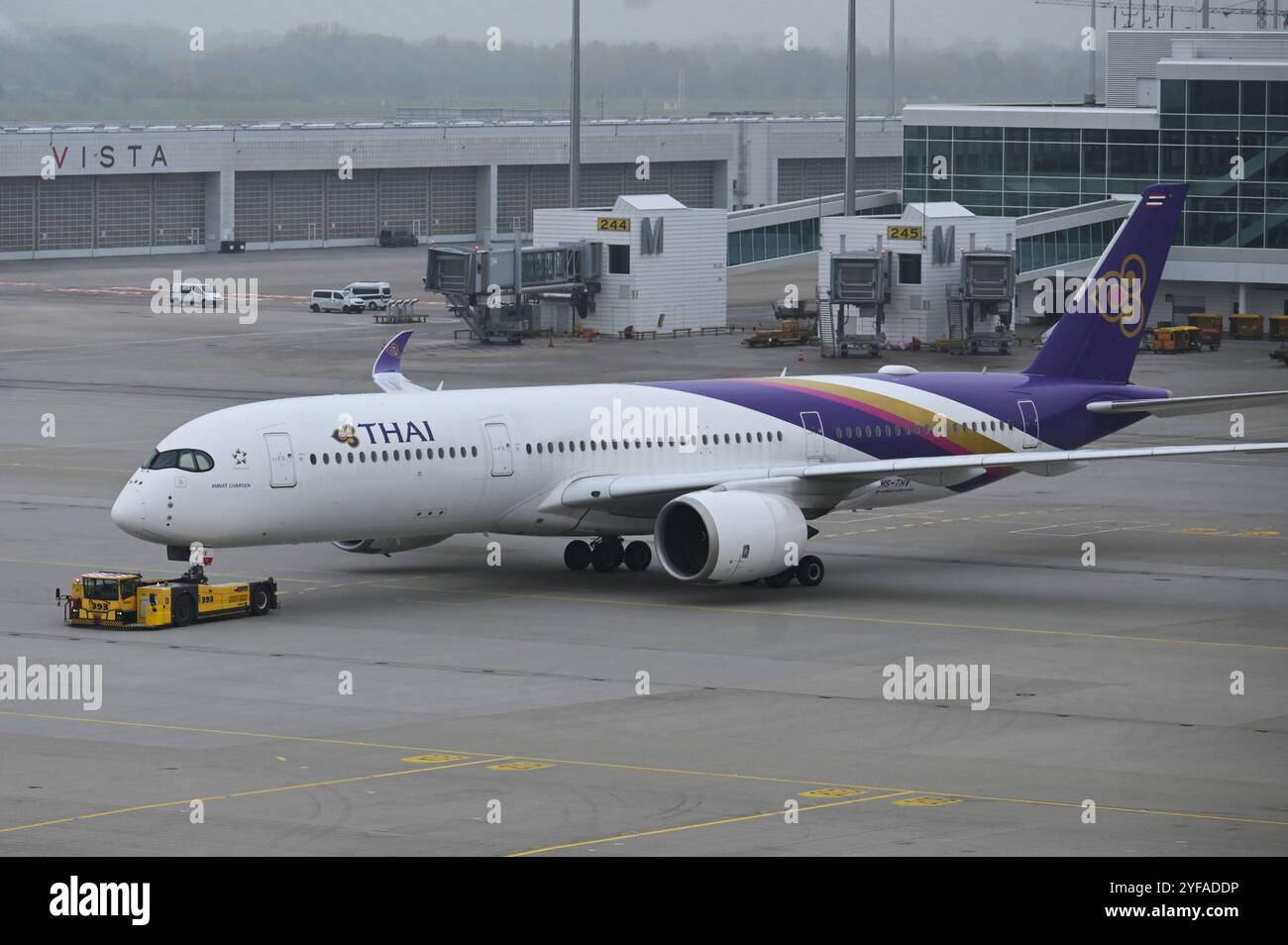 Flughafen München, Franz Josef Strauss, IATA-Code MUC. Foto: Airbus ...