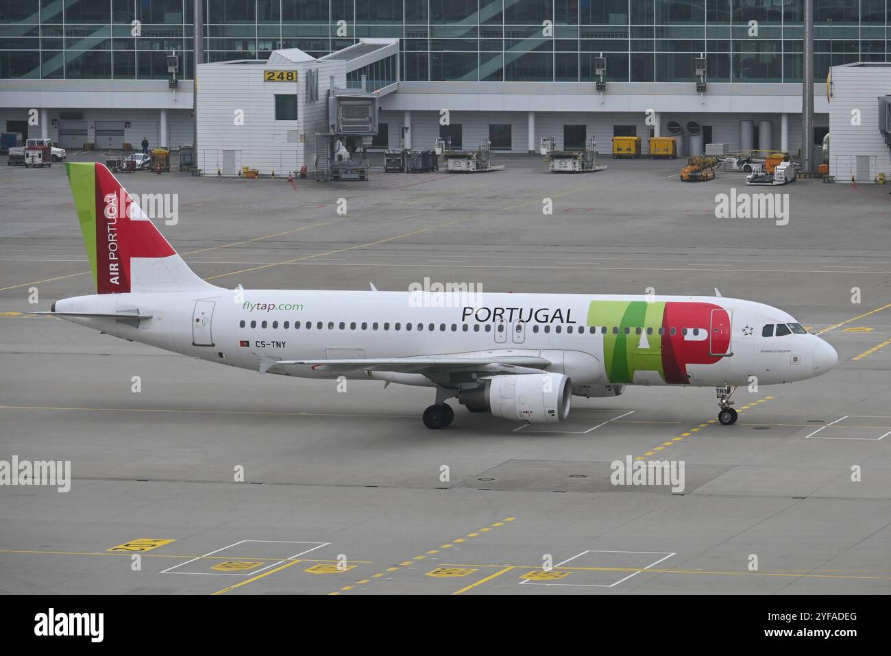 Flughafen München, Franz Josef Strauss, IATA-Code MUC. Foto: Airbus ...