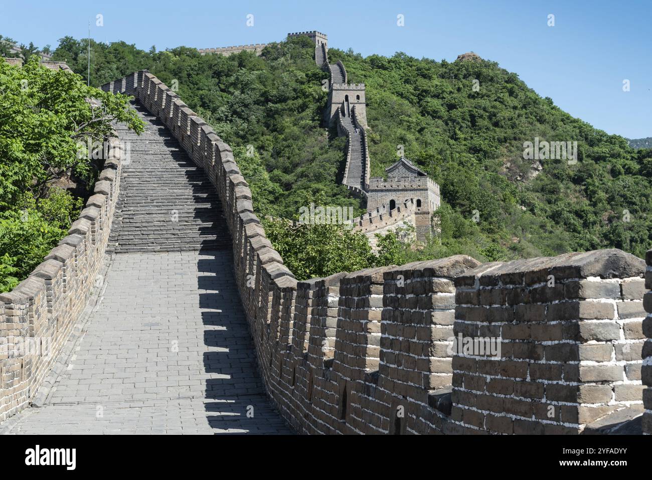 The famous Great Wall of China, one of the seven wonders of the world ...