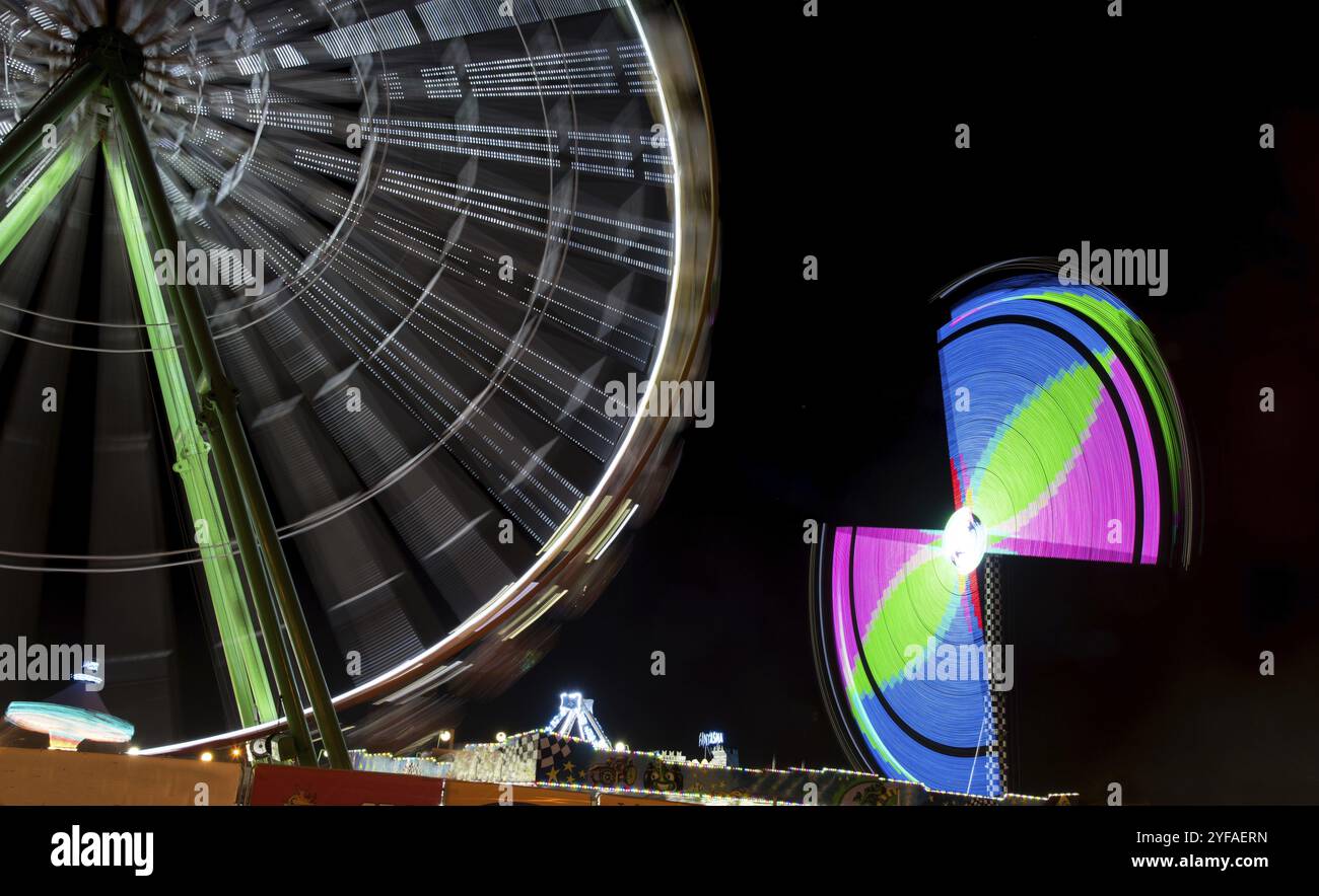 Empty amusement park rides hi-res stock photography and images - Alamy