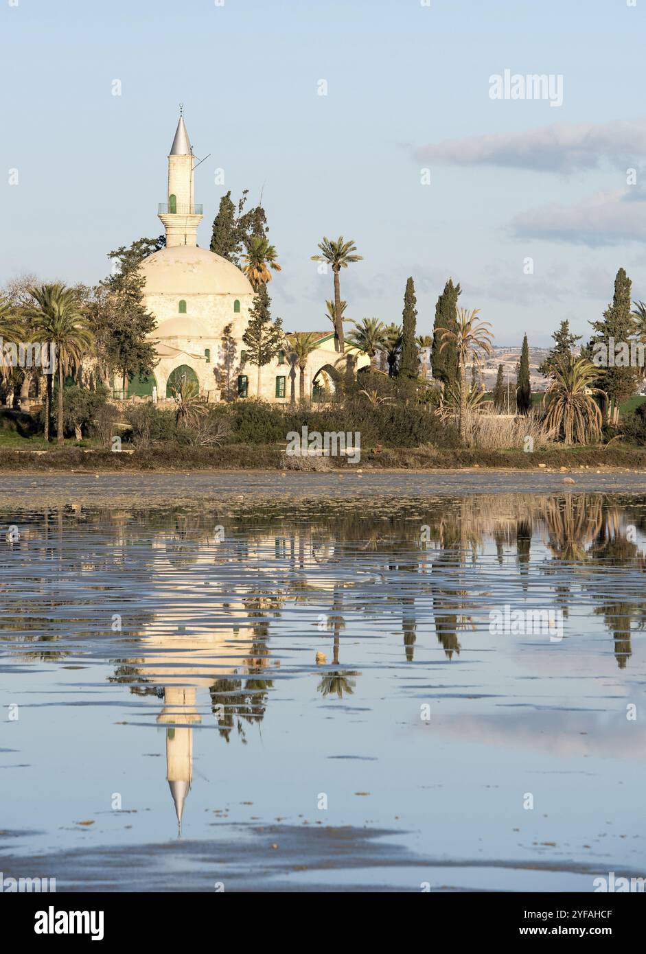 Hala sultan Tekke Muslim shrine mosque reflected on the salt lake of ...