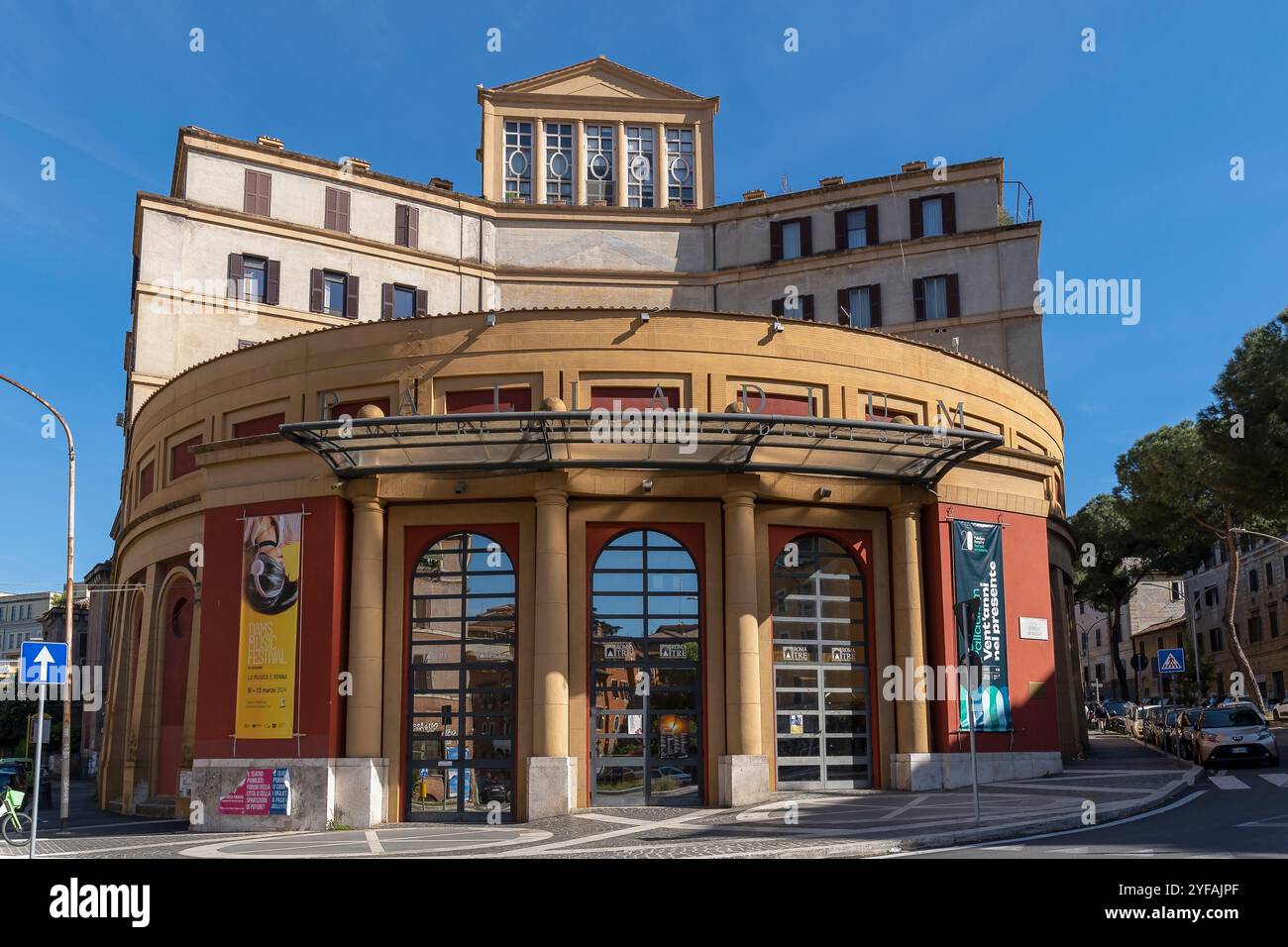 Theater district theatre hi-res stock photography and images - Alamy