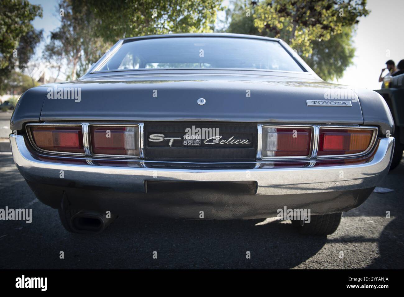 Back luxury car side view hi-res stock photography and images - Alamy