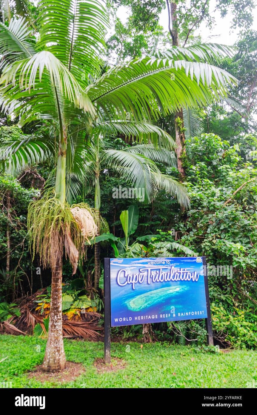Daintree rainforest australia road sign hi-res stock photography and ...