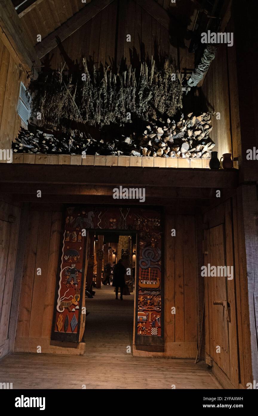 Chieftains longhouse hi-res stock photography and images - Alamy