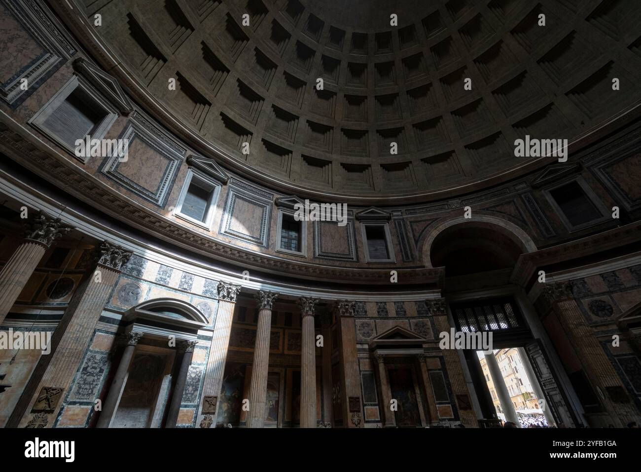 Light falling from opening in the Pantheon in Rome Stock Photo - Alamy