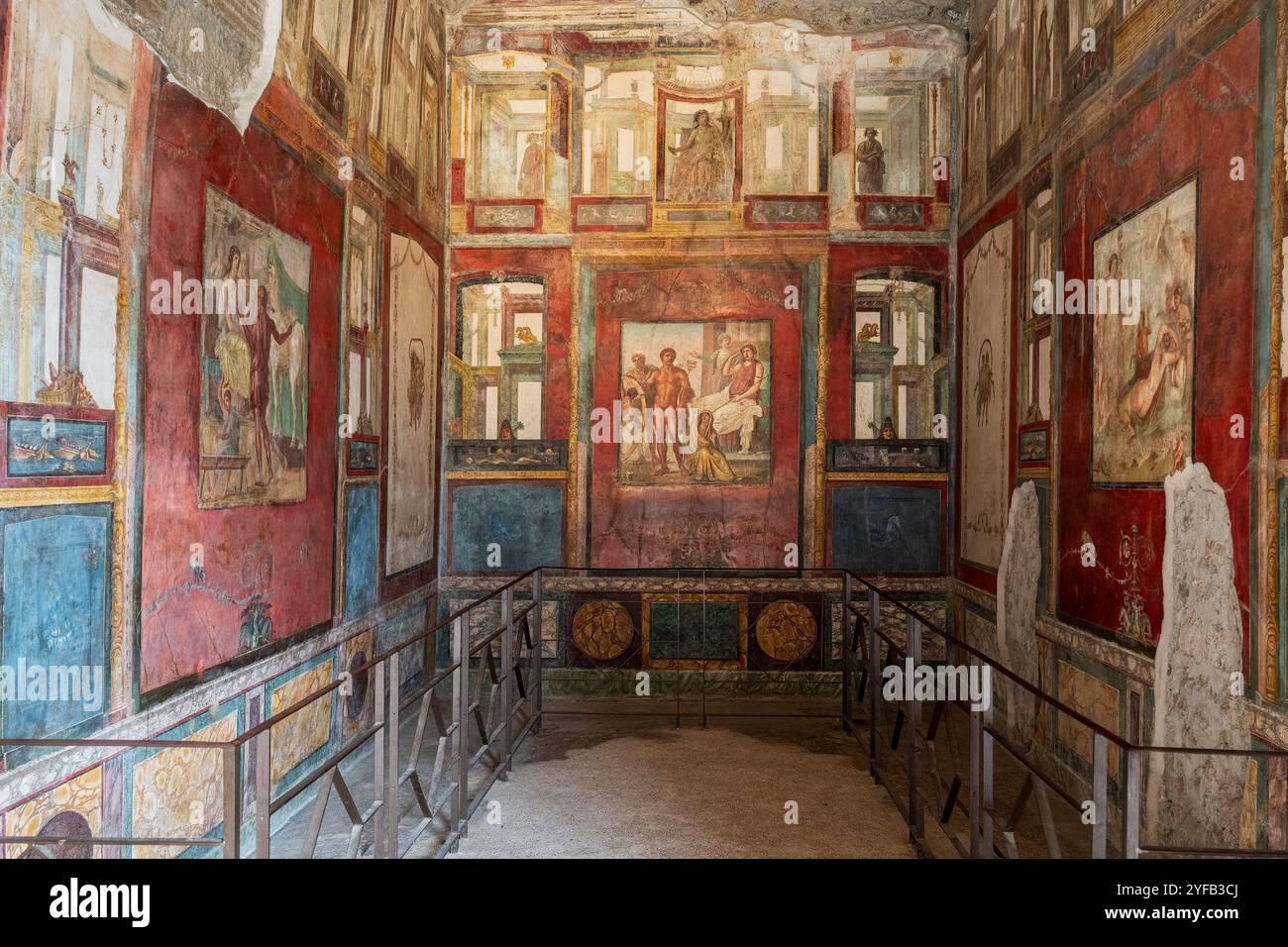 Fresco paintings depicting mythological scenes, House of the Vettii ...