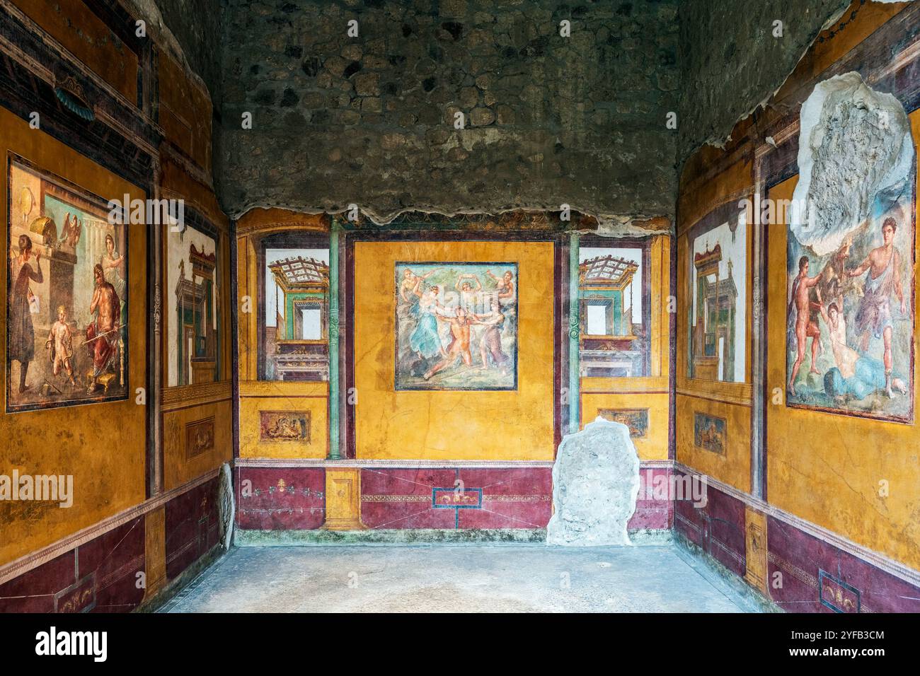 Fresco paintings depicting mythological scenes, House of the Vettii ...