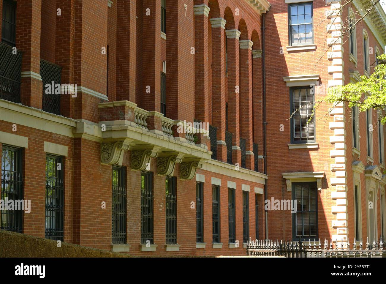 Brick building no windows hi-res stock photography and images - Alamy