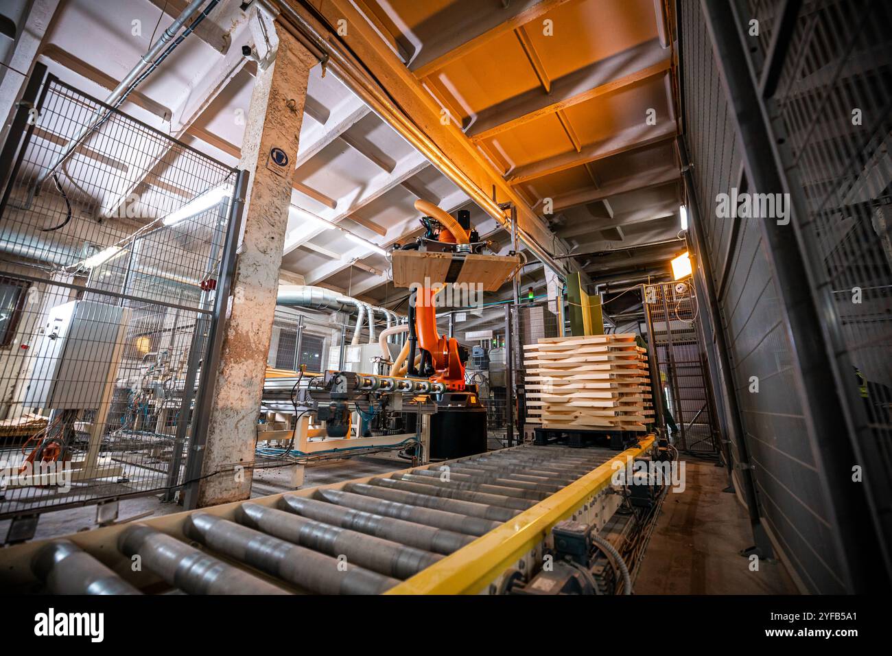 Interior modern woodshop hi-res stock photography and images - Alamy