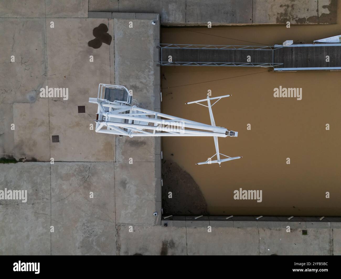 Ebro river water sports hi-res stock photography and images - Alamy