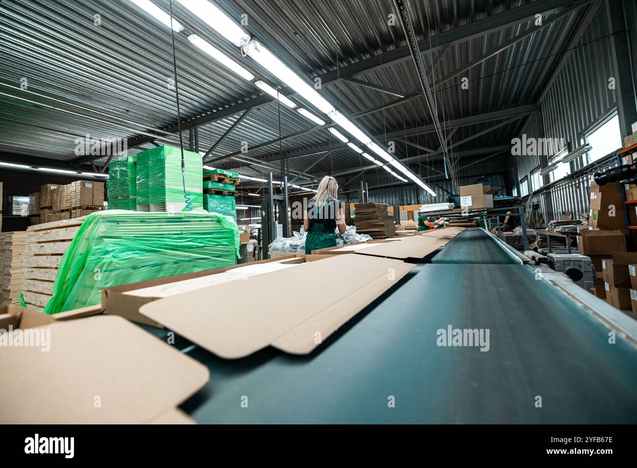 Workbench operation hi-res stock photography and images - Alamy