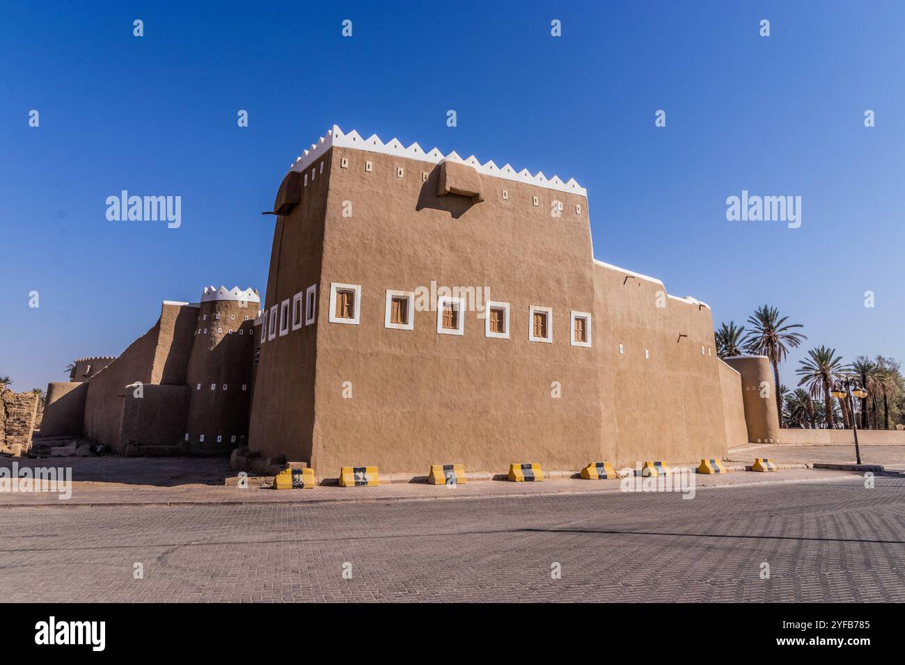 Fort (Ibn Rumman Palace) in Tayma, Saudi Arabia Stock Photo - Alamy