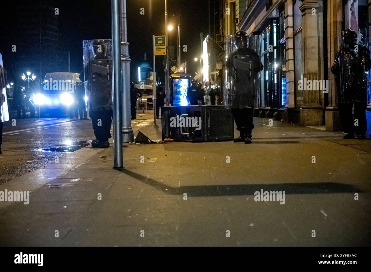 Far right ireland hi-res stock photography and images - Alamy