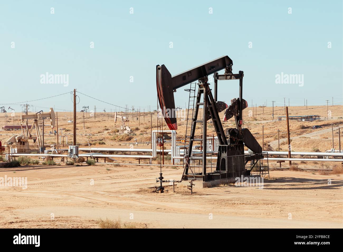 Refinery, oil and natural gas extraction, drilling pumps Stock Photo ...