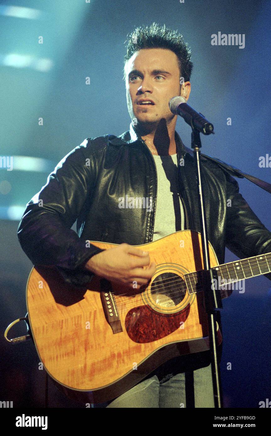 105 night express 1997 hi-res stock photography and images - Alamy