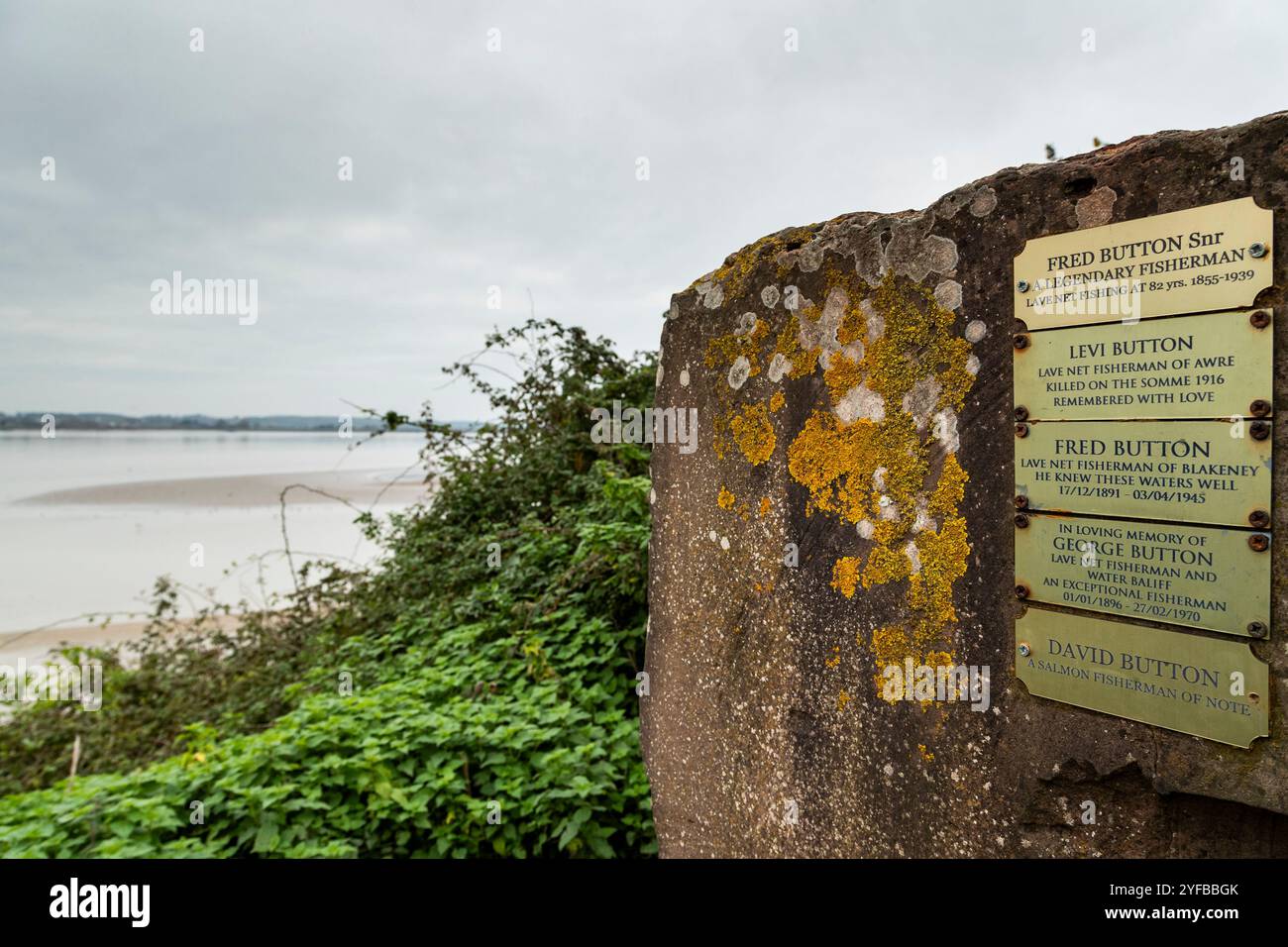 Lave fishing hi-res stock photography and images - Alamy