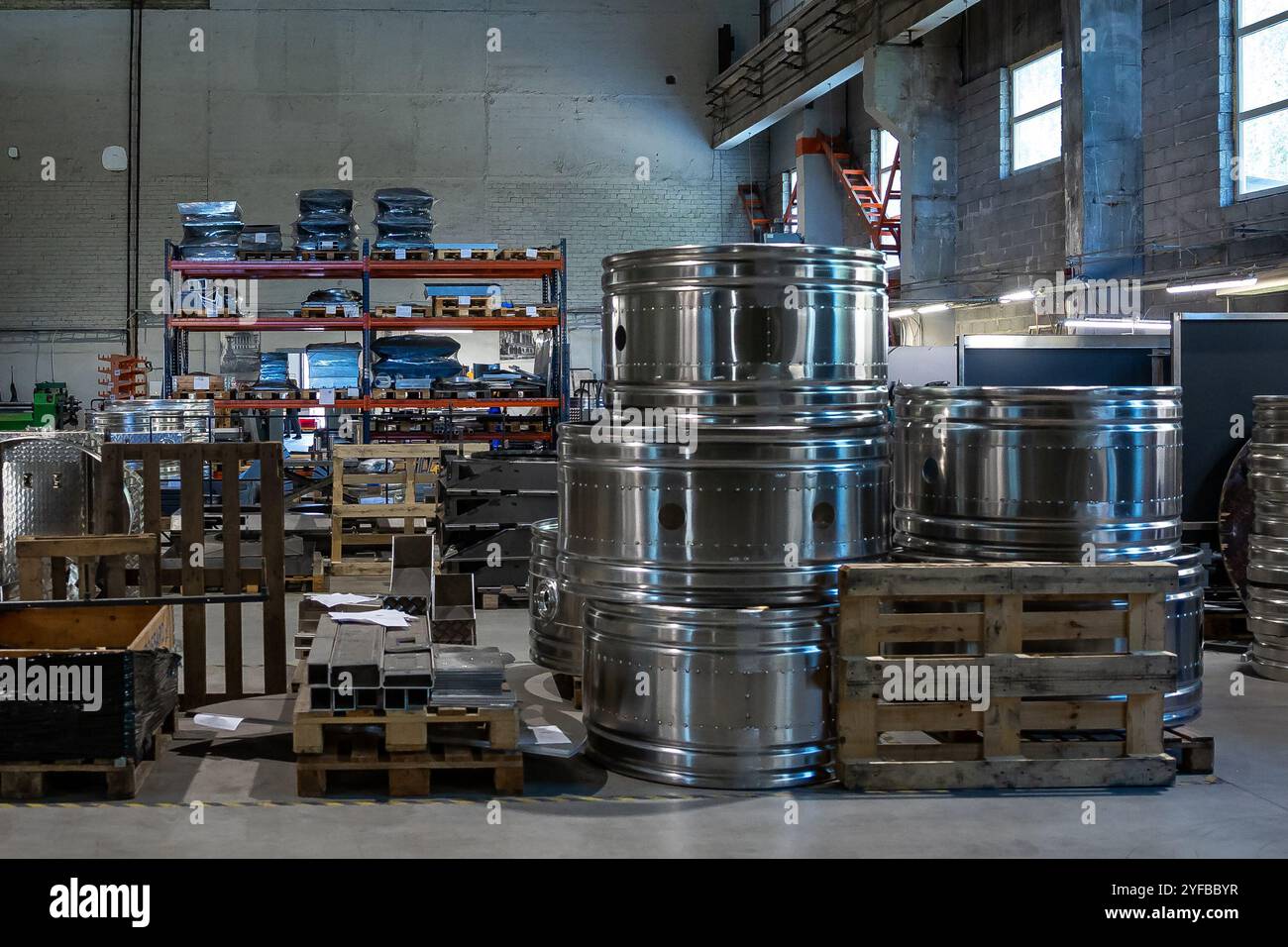 Large industrial warehouse shelves stacked hi-res stock photography and ...