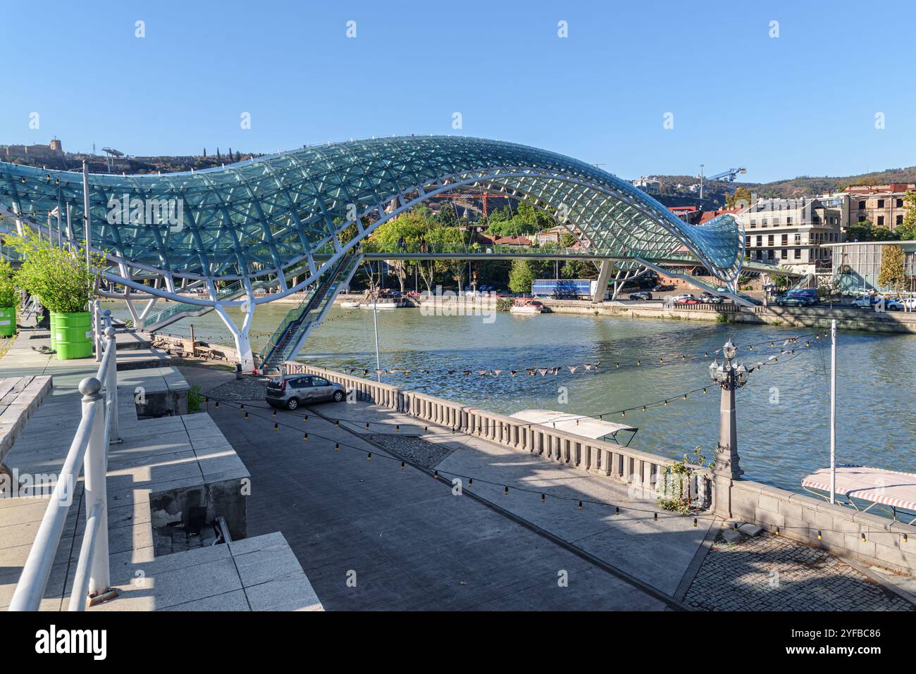 The Bridge of Peace over the Kura (Mtkvari) River, Tbilisi Stock Photo ...