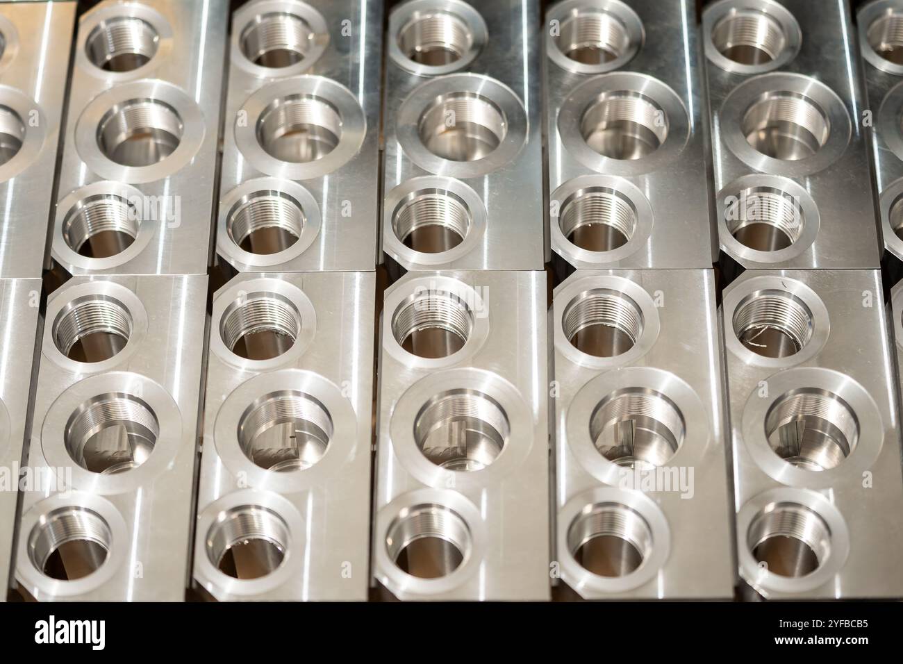 Steelcomponents hi-res stock photography and images - Alamy